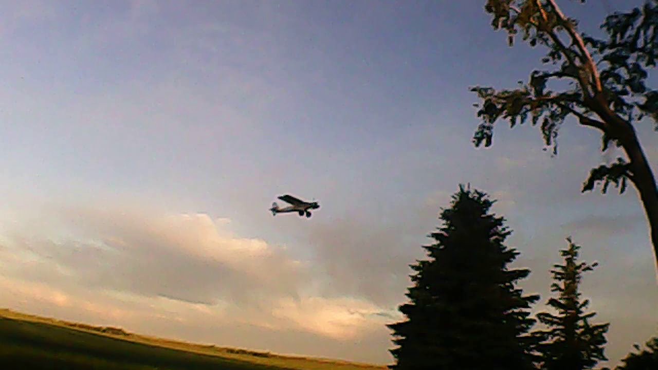 WIndy surfing Montana STOL E-flite Turbo Timber UMX - YouTube