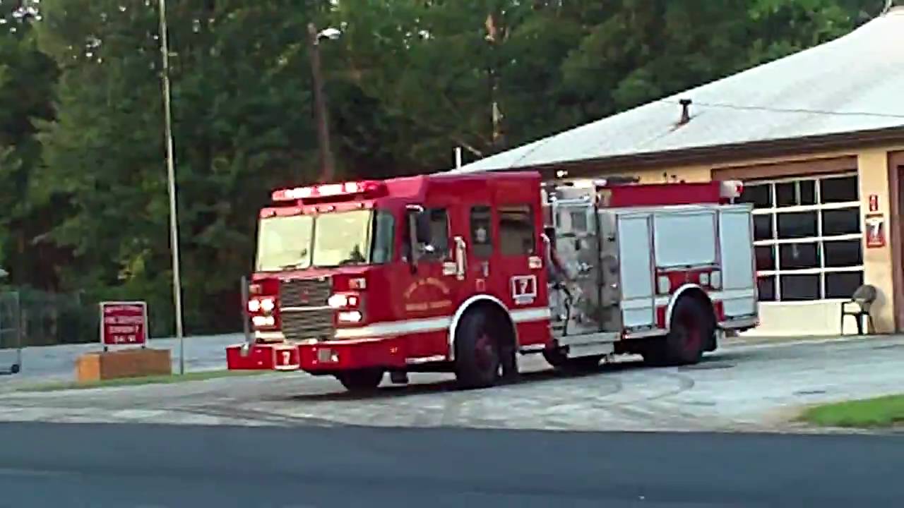 Dekalb Co. Fire Rescue Engine 7 Responding - YouTube