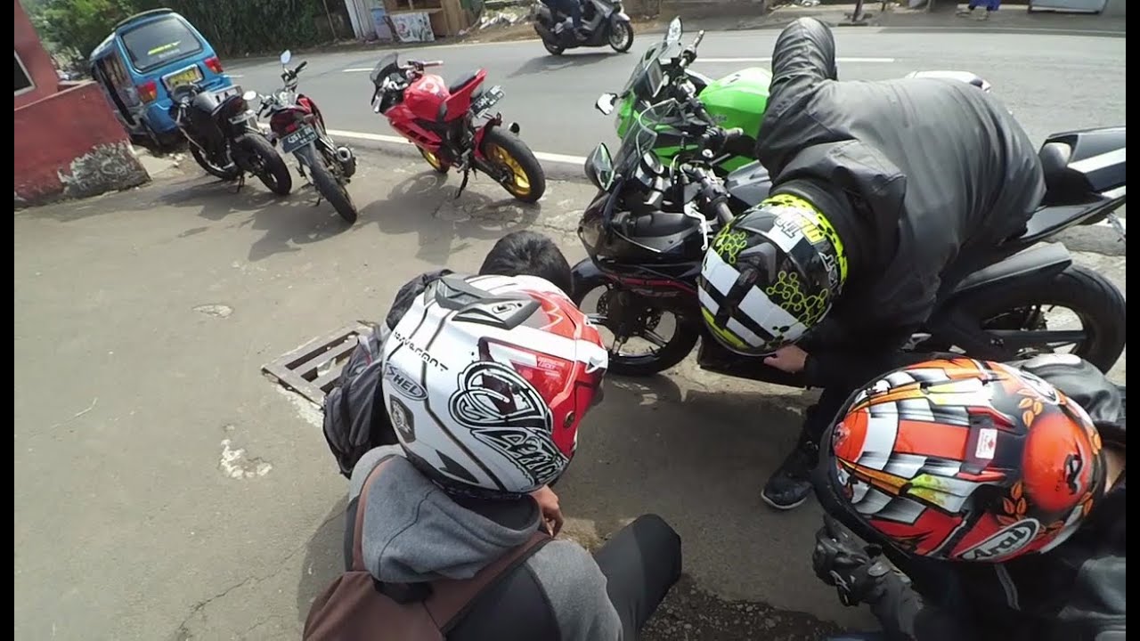 Riding ke Puncak | Yamaha R15 minor crash.. - YouTube