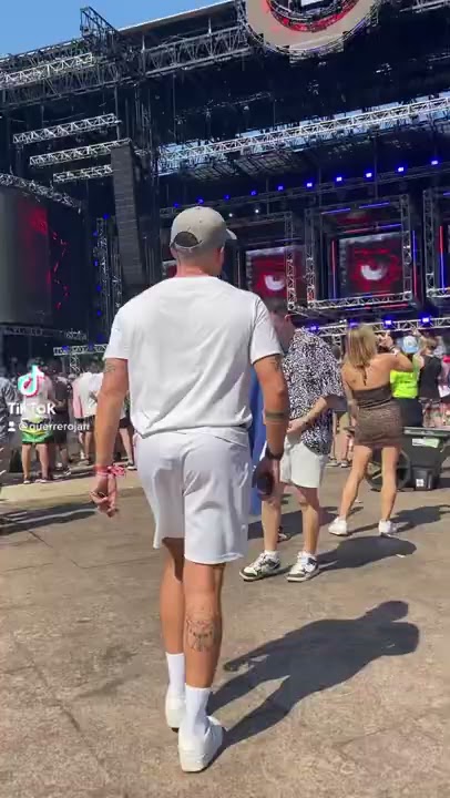 Ultra Miami Shuffle 2022 - YouTube
