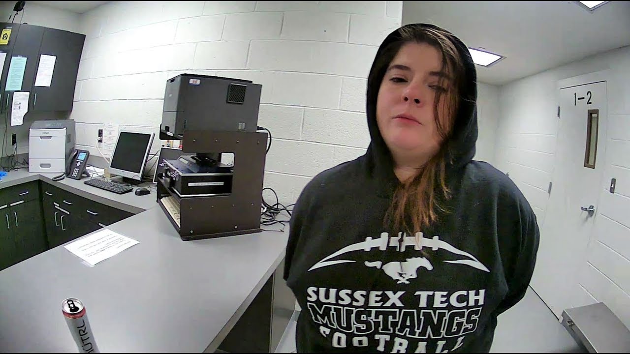 Police Find Drunken Driver Throwing Up on the Side of the Road - YouTube