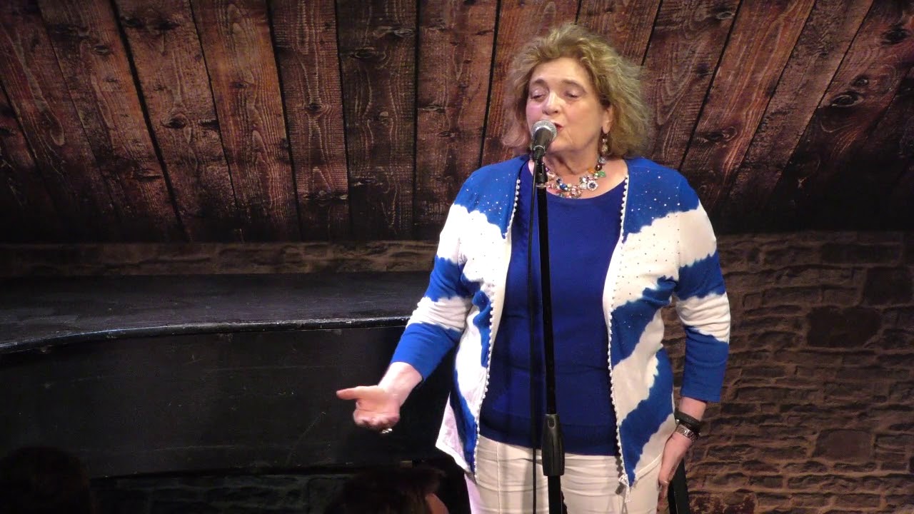 Deb W at the Improv AUG 20 2017 - YouTube