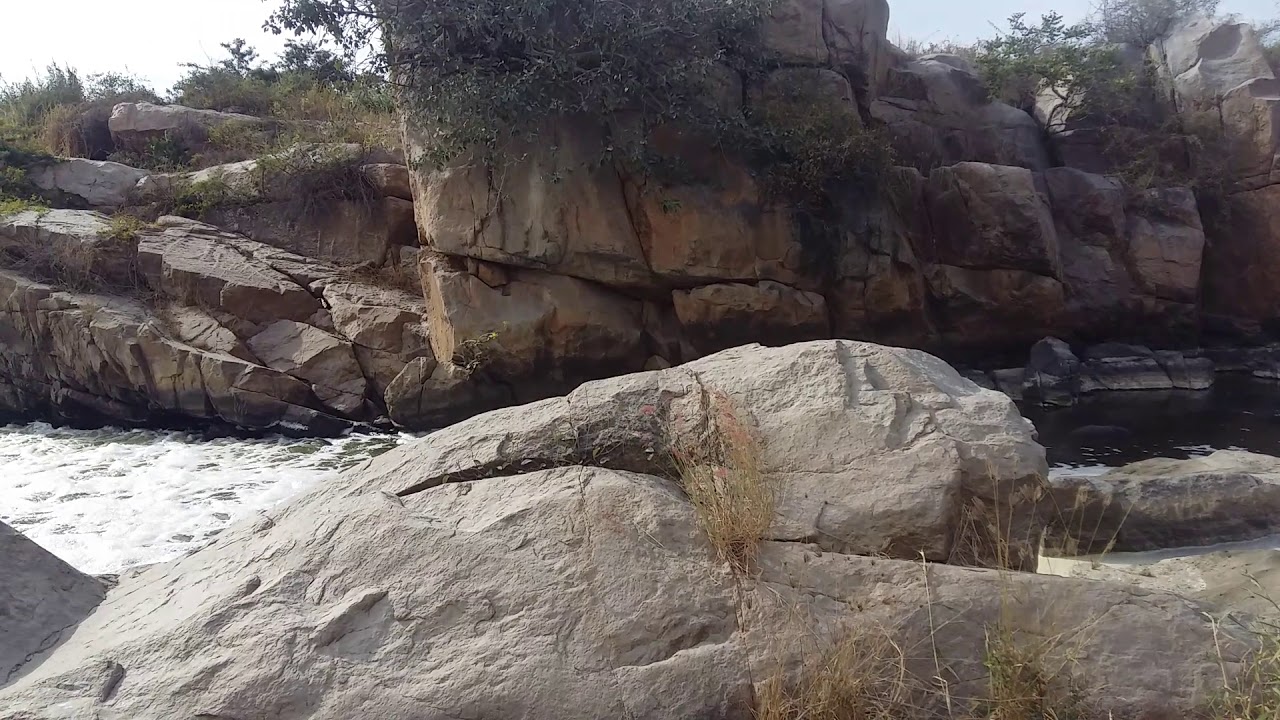 Mini falls in hosur - YouTube