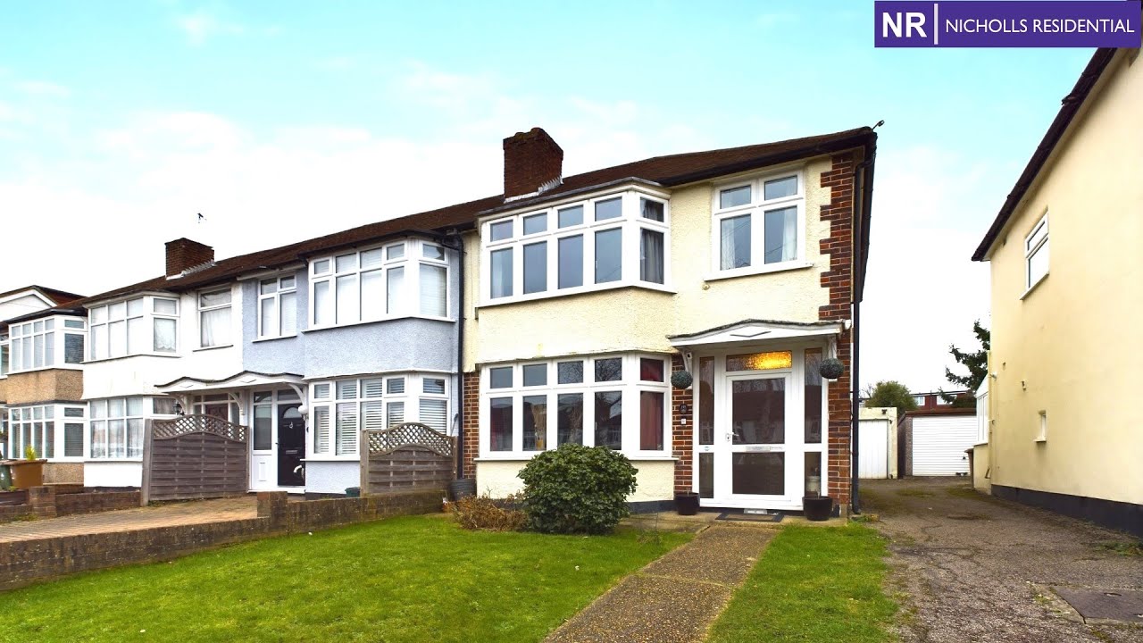 Henley Avenue, NORTH CHEAM - YouTube