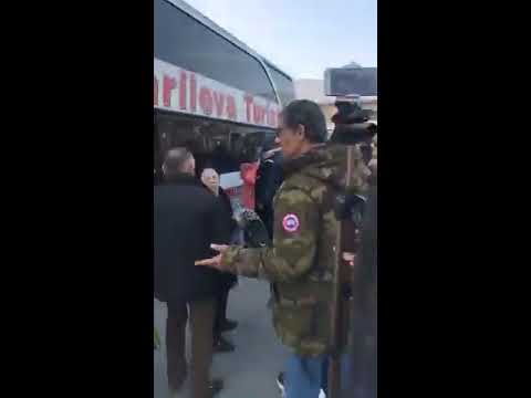 Kosovada bircok aile ve hotel sahipleri depremzedelere kapilarini aciyor