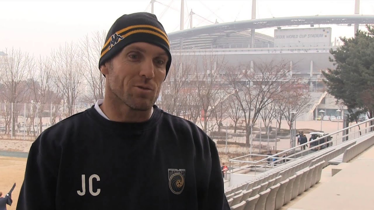 Crawley: Seoul's Sergio Escudero a dazzling diamond - YouTube