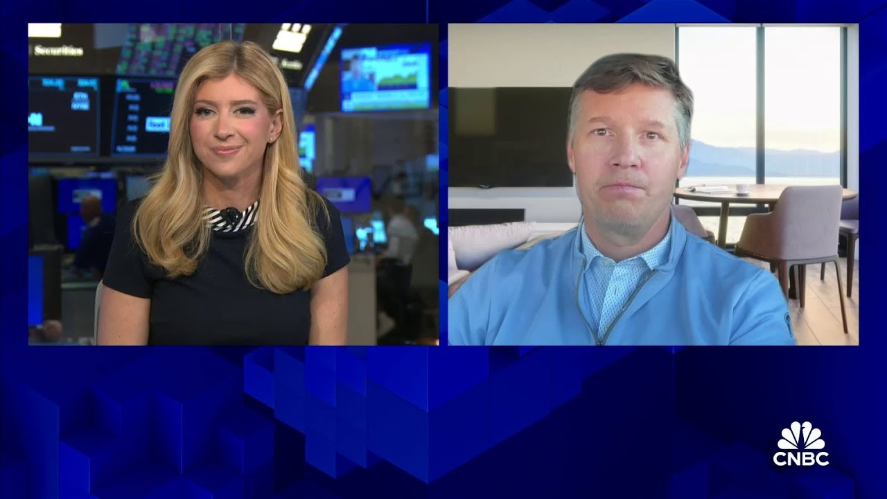 Here's why Jefferies' Brent Thill is bullish on Microsoft - YouTube