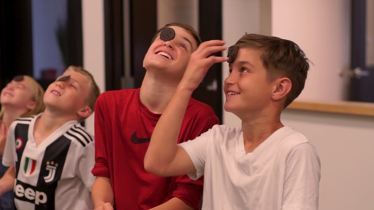 Oreo Face Challenge - YouTube