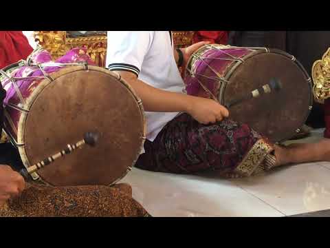 Seni memainkan KENDANG pada tabuh GARI - YouTube