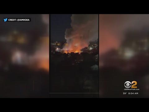 Fire rages at New Jersey warehouse