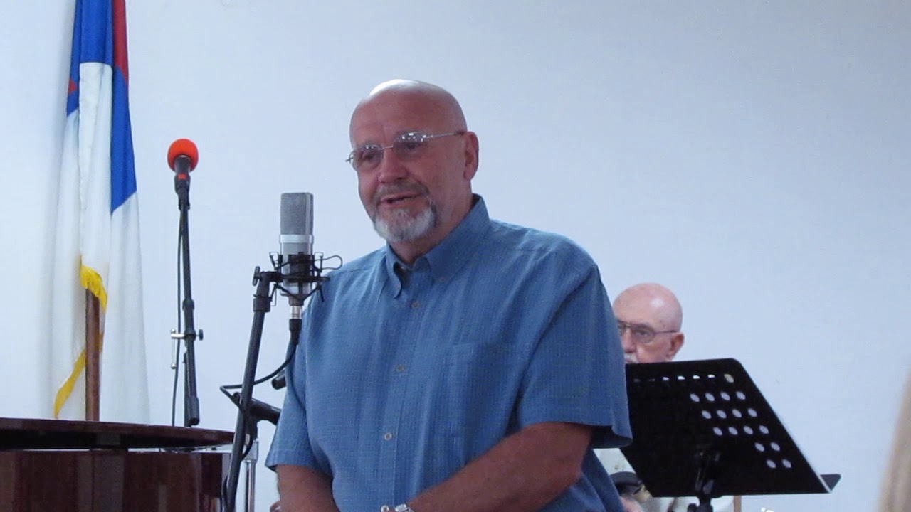 2017 July 16 Ron Dawson singing Homecoming - YouTube