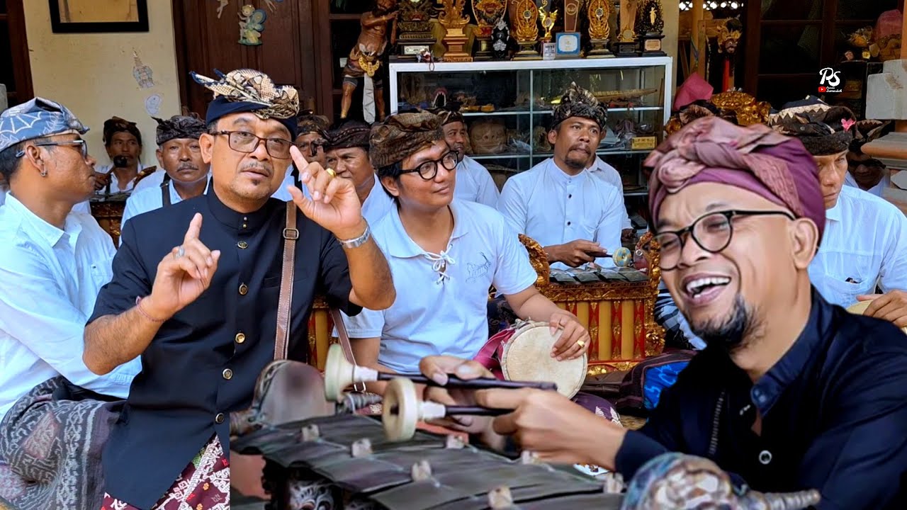 Angklung persembahan untuk Maestro (I Made Subandi) - YouTube