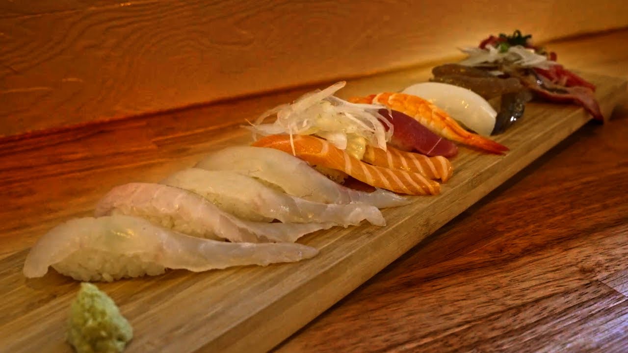 [Inside the Kitchen] Amazing Sushi Making Process - YouTube