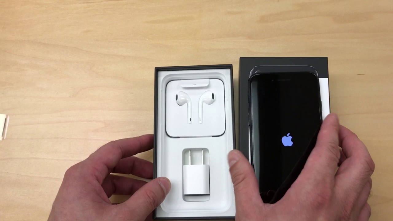 Abrindo a caixa do iPhone 7 jet black 9.7 inch open box unbox - YouTube