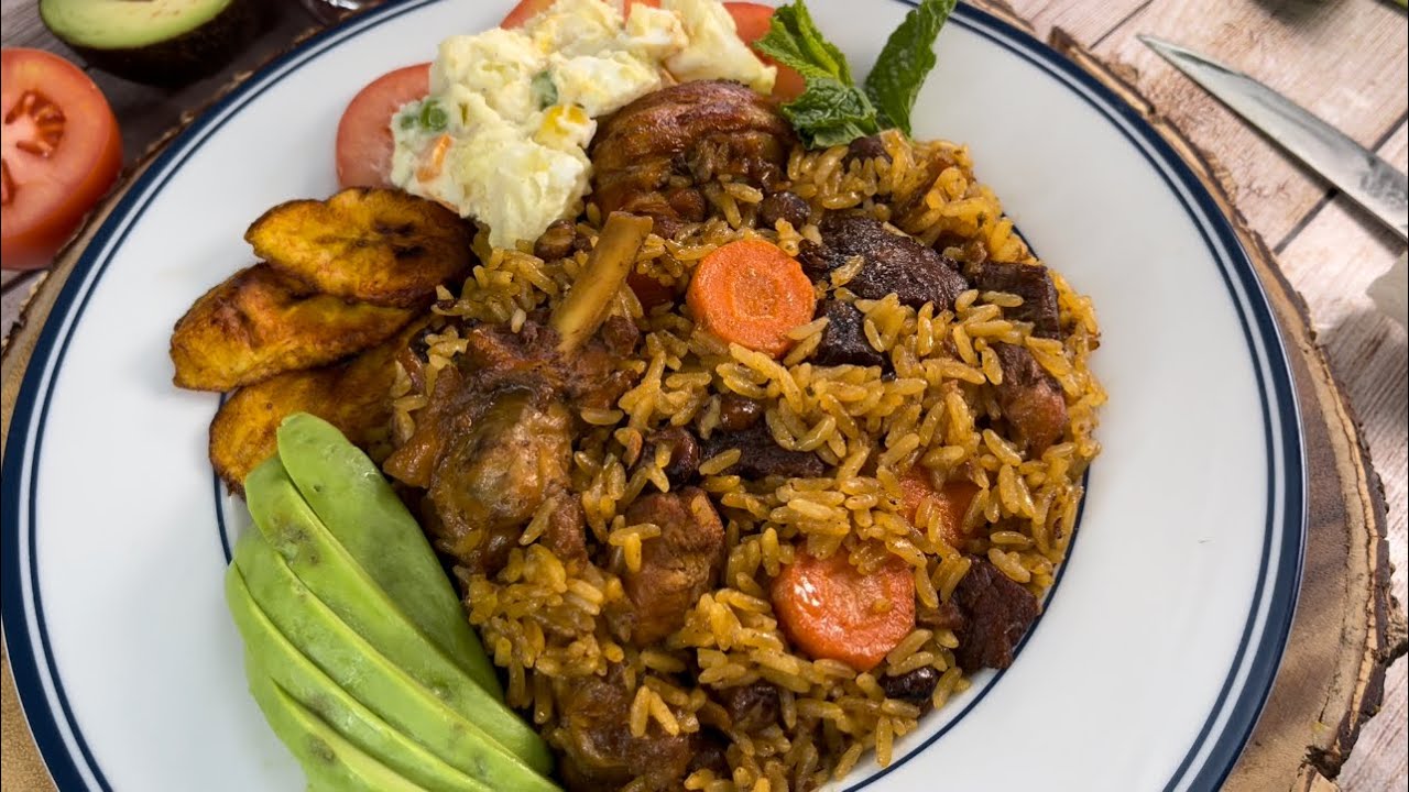 TRINI STYLE CHICKEN & BEEF PELAU - YouTube