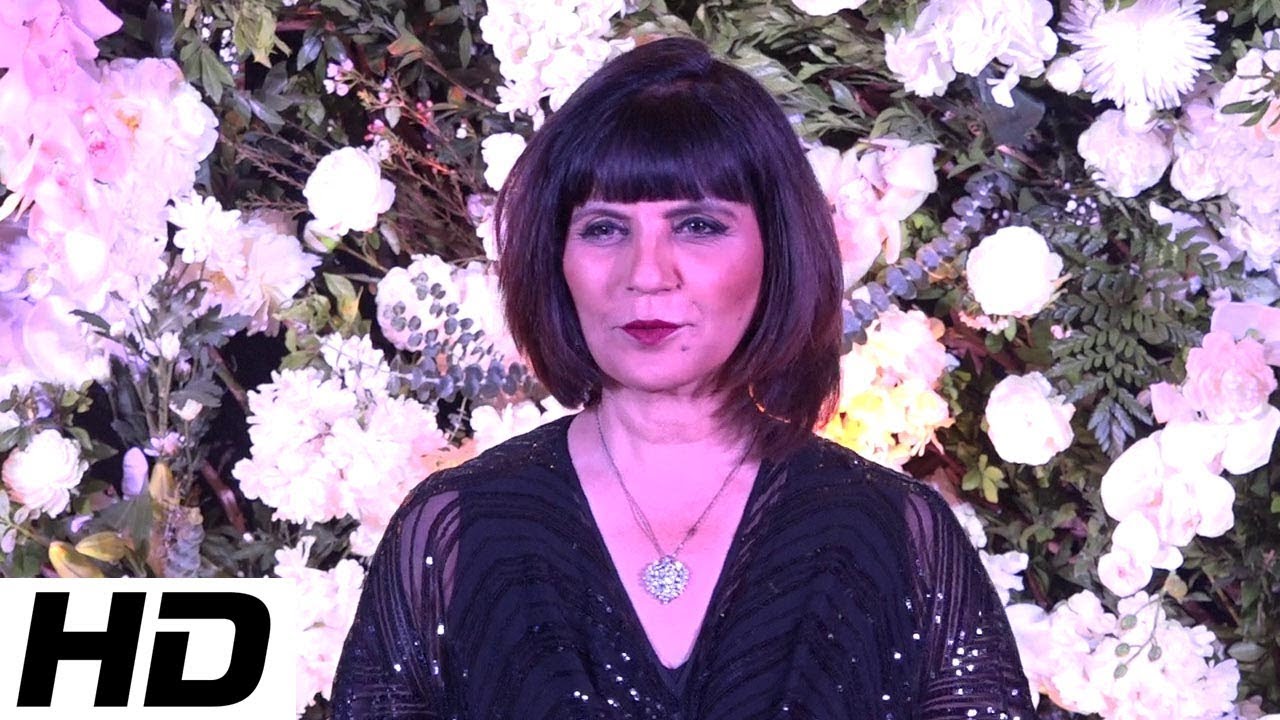 neeta lulla arrived at Priyanka & nick jons reception - YouTube