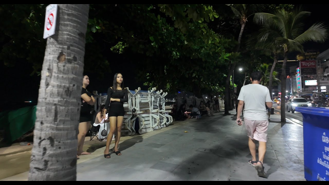 Pattaya Beach Road, Coconut Bar, Thailand - 4K 60FPS - YouTube