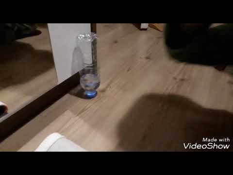 Tekte kapak üstü water bottle flip