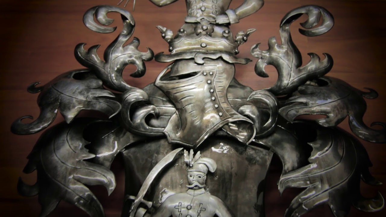 Huszáros nemesi családi kovácsoltvas címer - YouTube