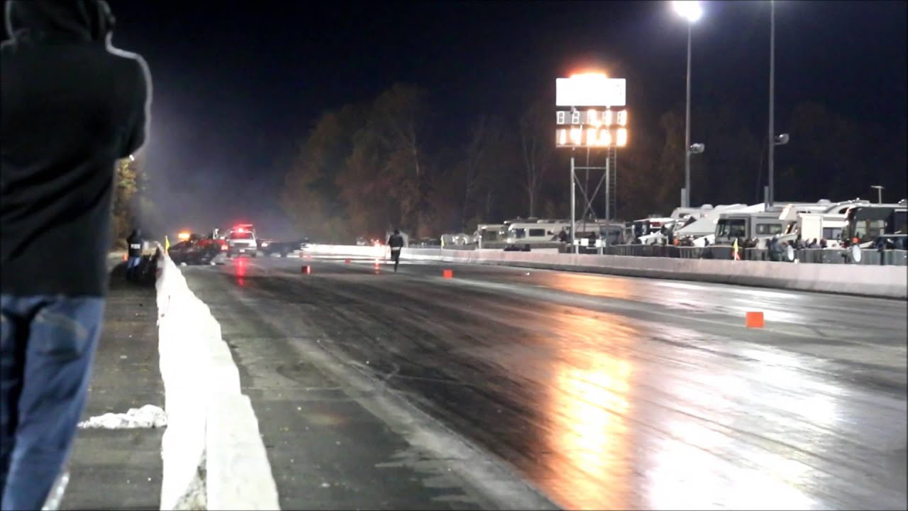 Paradise Racing Crash at World Cup Finals - YouTube