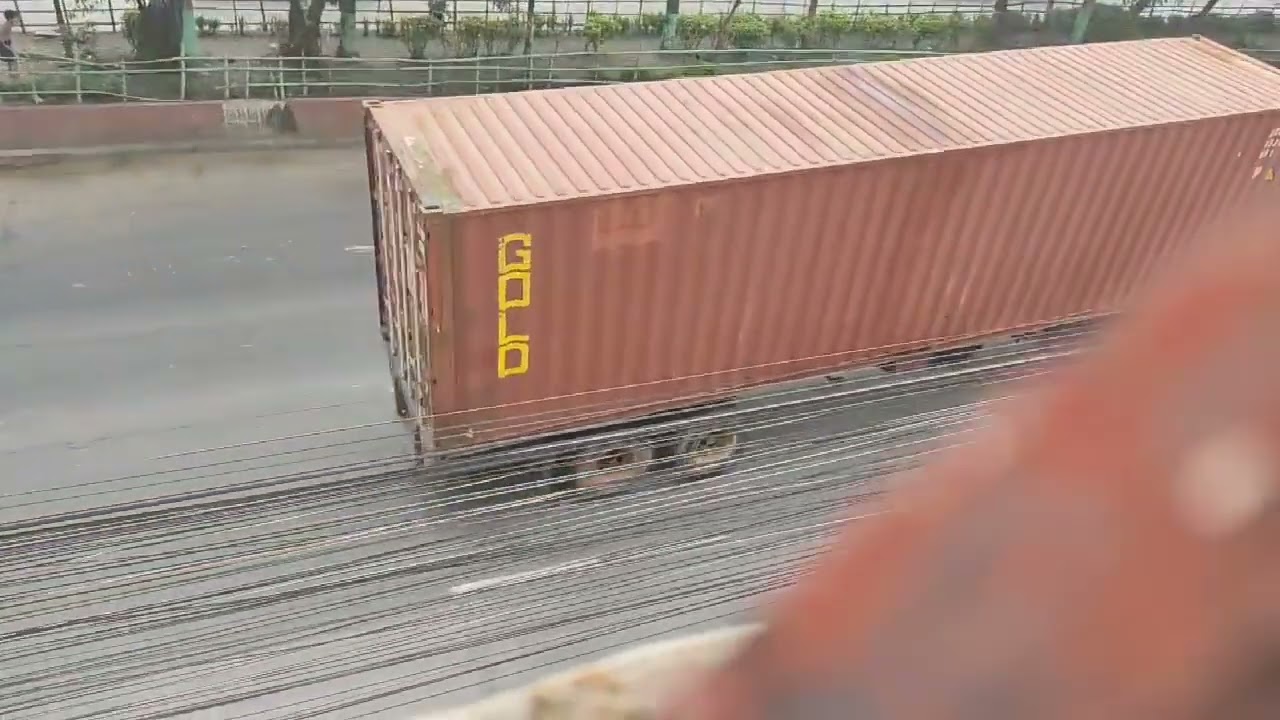 Riot in Tondo - YouTube