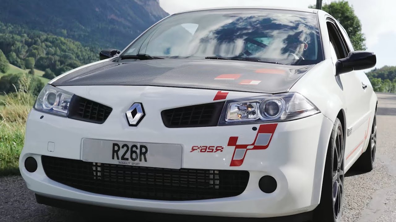 Renault Megane R26R & Volkswagen Passat R36 | Set'Team Auto - YouTube