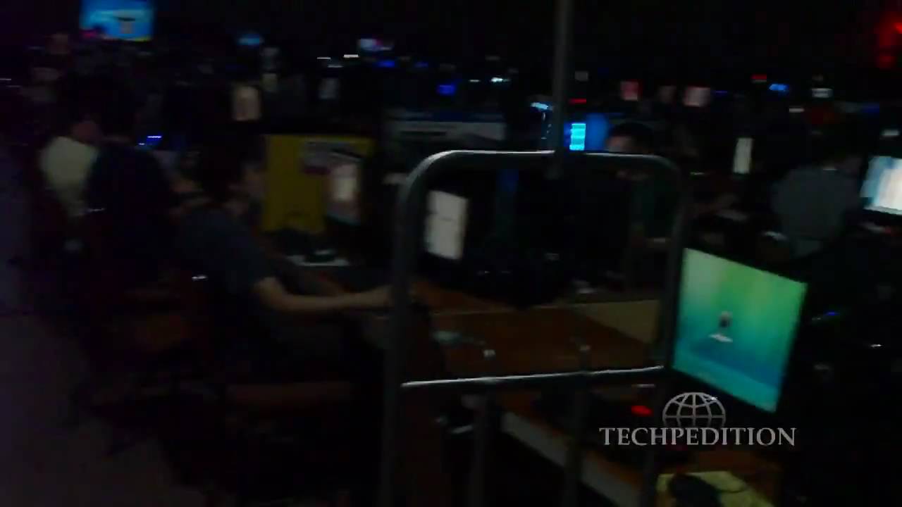 QuakeCon 2009 BYOC Walkthrough - YouTube