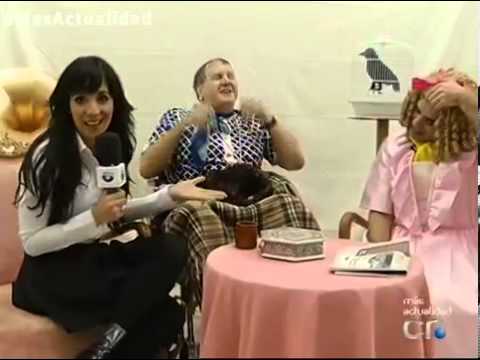 Entrevista de Sofía Nevado a Amigos del Teatro. Estreno "¿Qué diablos pasó con Baby Jane?" - YouTube