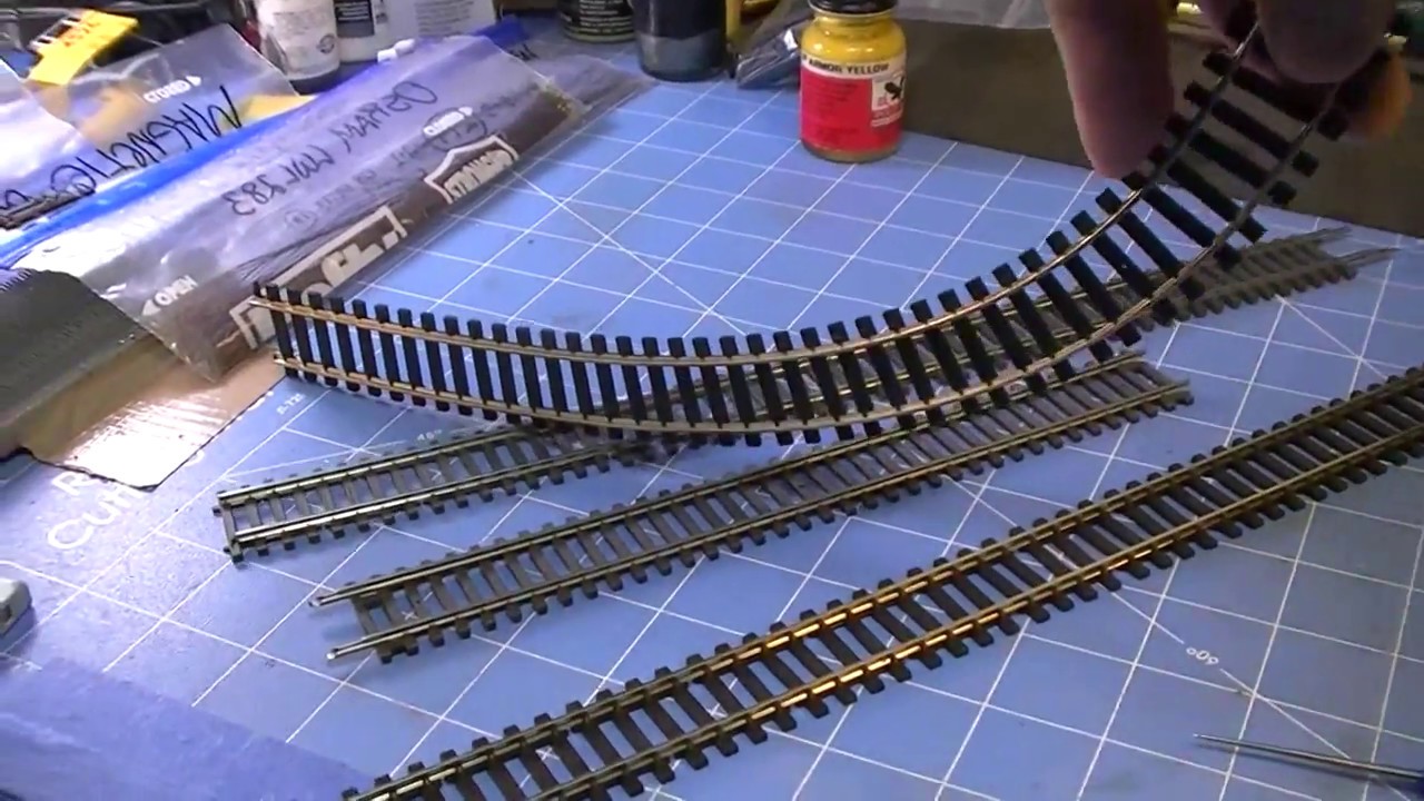 10.26.13 Introducing: The HO BENDY TRACK from Rapido Trains by ...