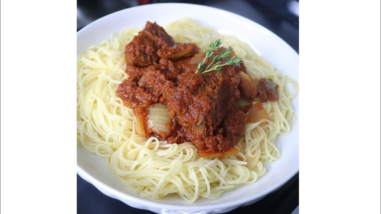 Easy Simple Onions Beef Stew with Spaghetti - YouTube