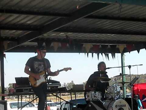 Leon Shaw Syndicate - With or without U.AVI - YouTube