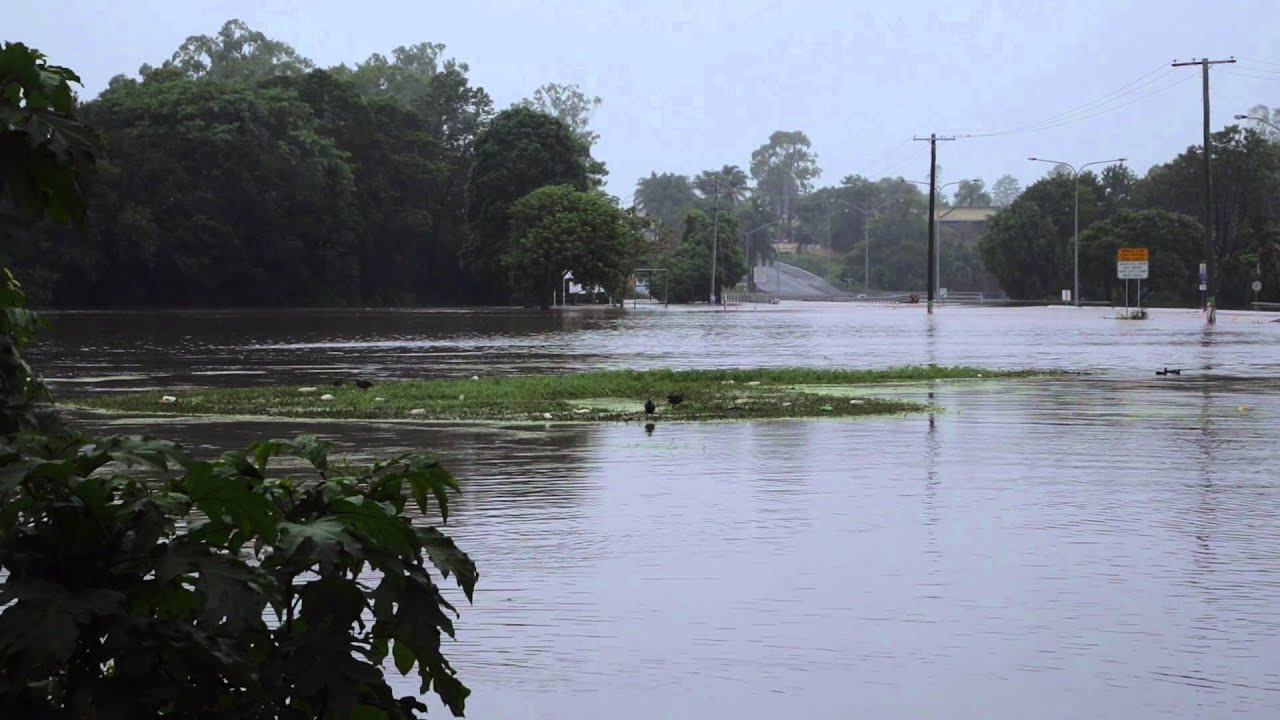 Caboolture Morayfield Bridge Flood - 21st February 2015 (Mild Flood ...