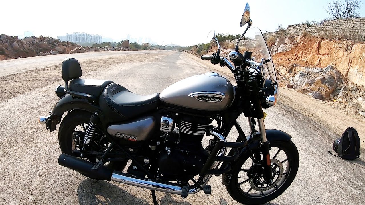 Royal Enfield Meteor 350 Supernova Custom Silver FULL Review | Telugu ...