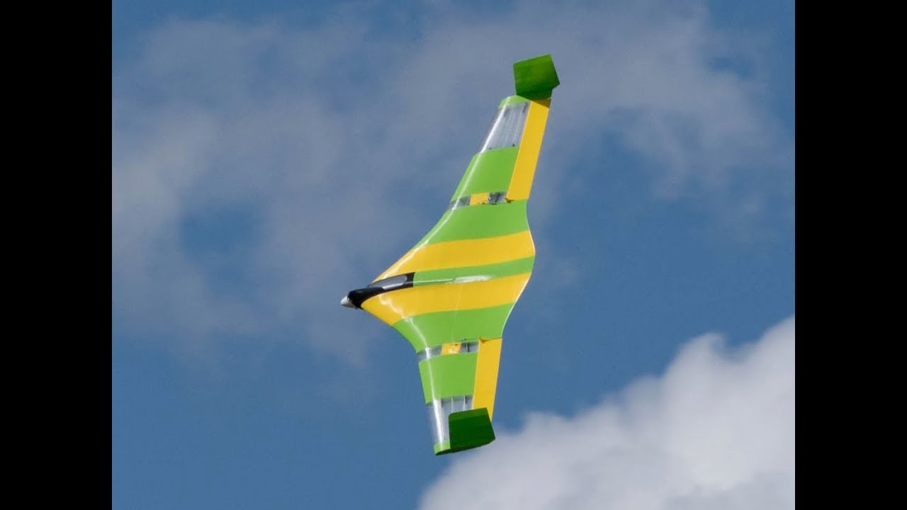 Buratinu 3D printed flying wing - YouTube