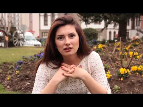 bugun benim dogum gunüm :) :) :)