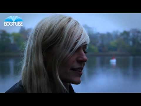 Johanne Algren læser op af "Louis Liv" - YouTube