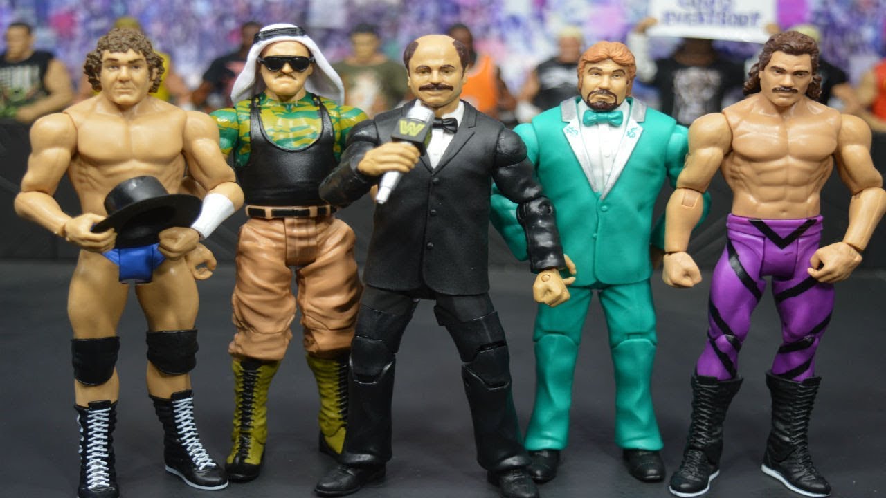 WALMART EXCLUSIVE HOWARD FINKEL BAF BASIC FIGURE SERIES REVIEW! - YouTube