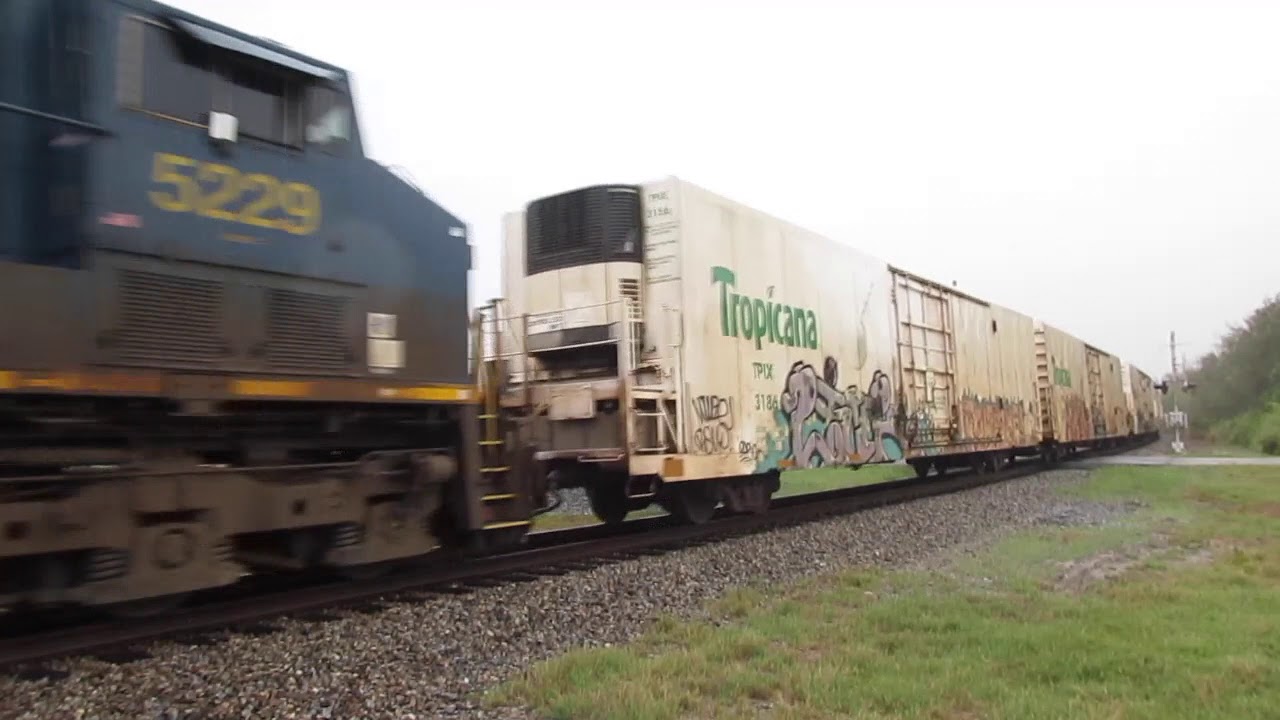CSX Tropicana Juice Train Slips Around Corner - YouTube