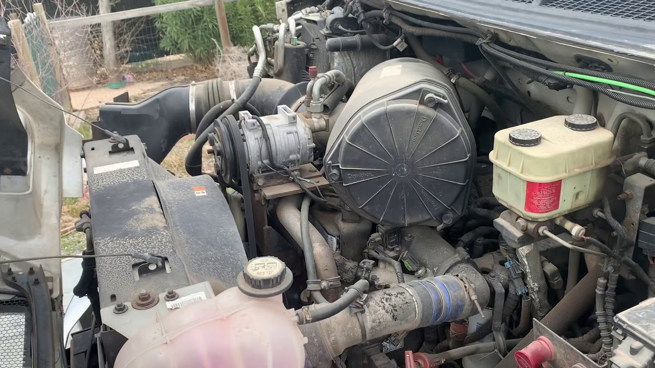 Ford F650 Engine On - YouTube