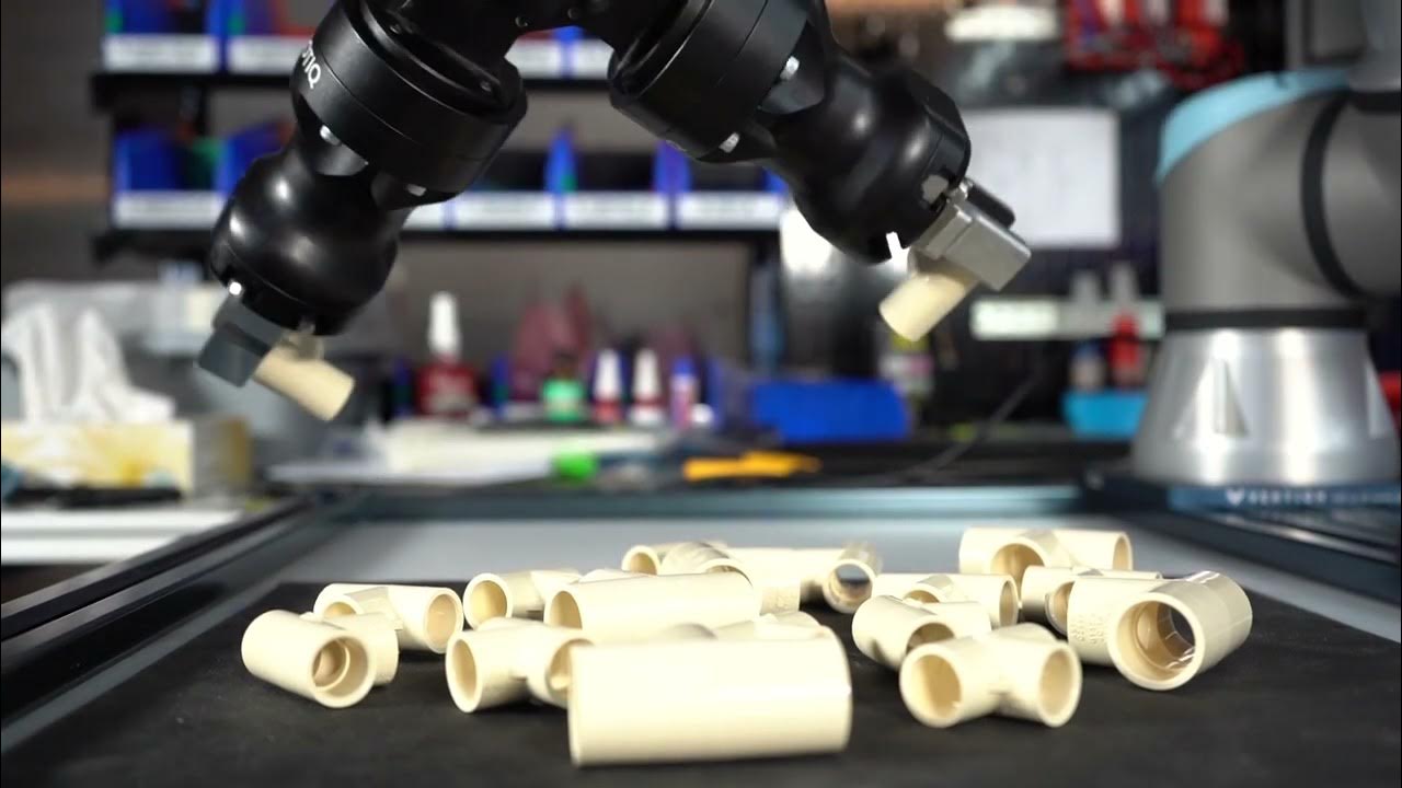 Robotiq Wrist Camera Multi Object Detection Feature - YouTube