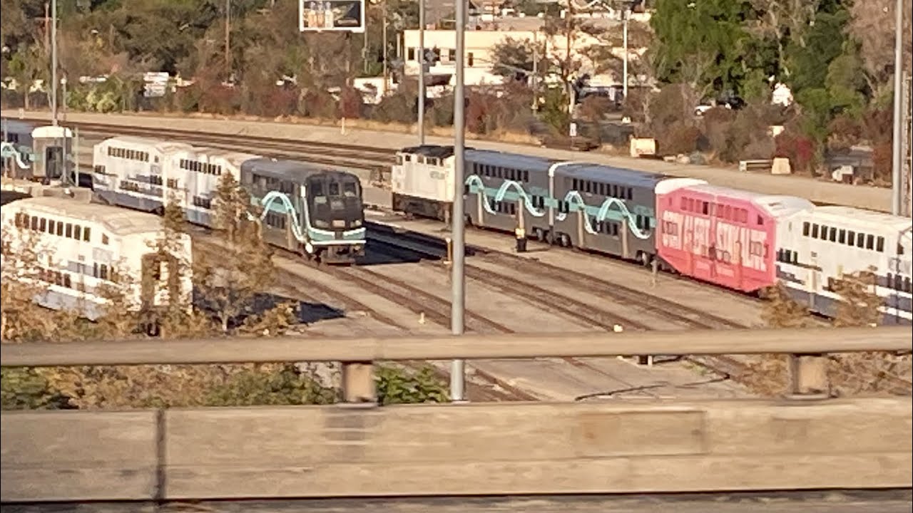 11-24-22 Railfanning Los Angeles Metrolink’s yard ft NEW SCAX Cabcar ...