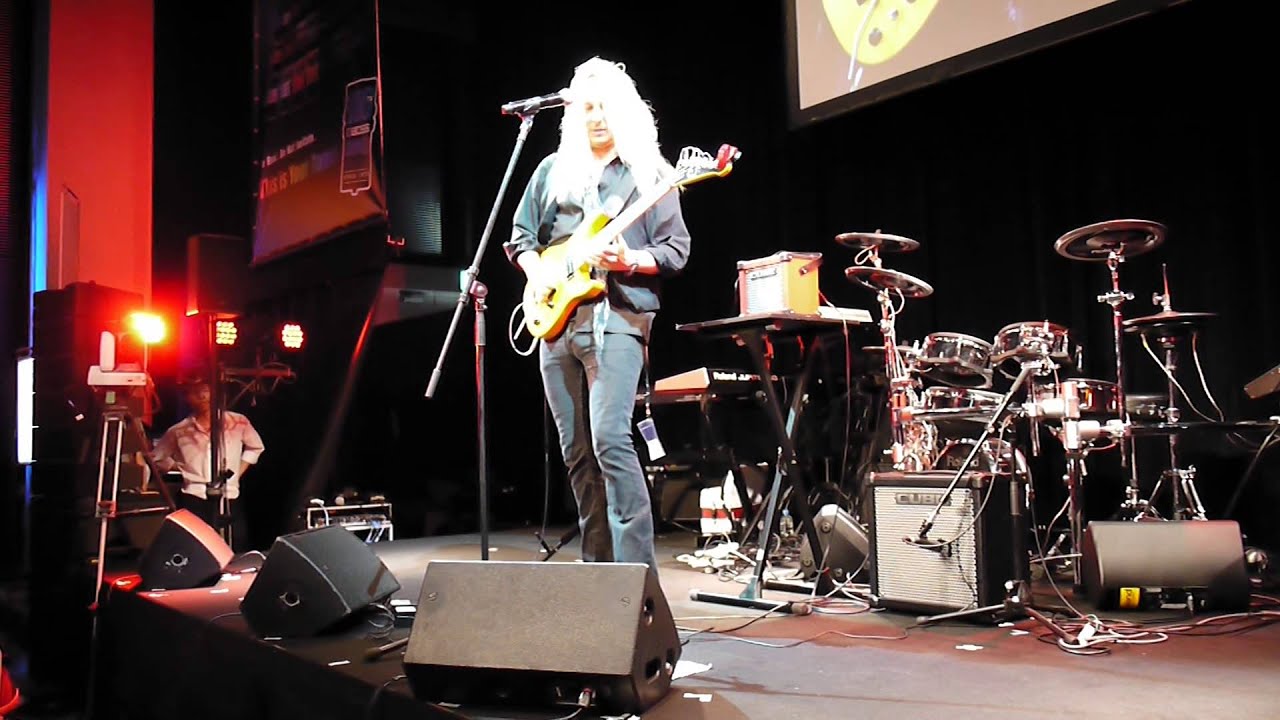 Robert Marcello Tokyo Guitar Show 2013/6/30 4/5 - YouTube