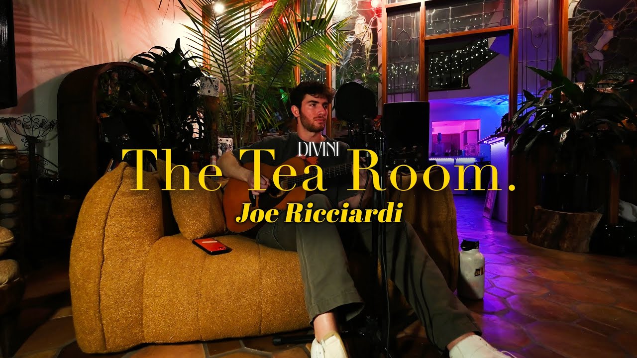 The Tea Room: Alibi aka Joe Ricciardi (Live Performance) - YouTube