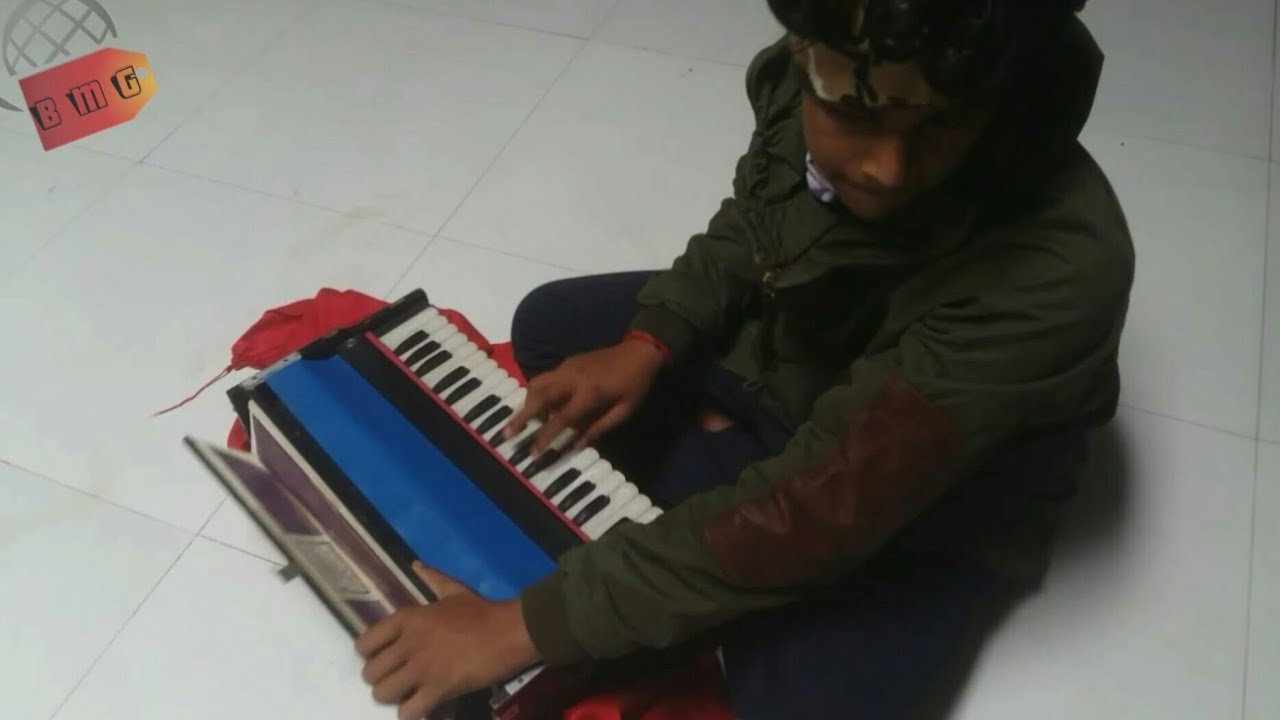 THE BEST HARMONIUM FAST PLAYER IN THE WORLD - YouTube