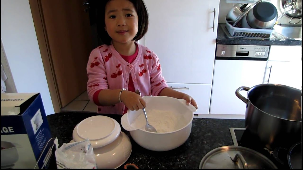 lena lam banh - YouTube