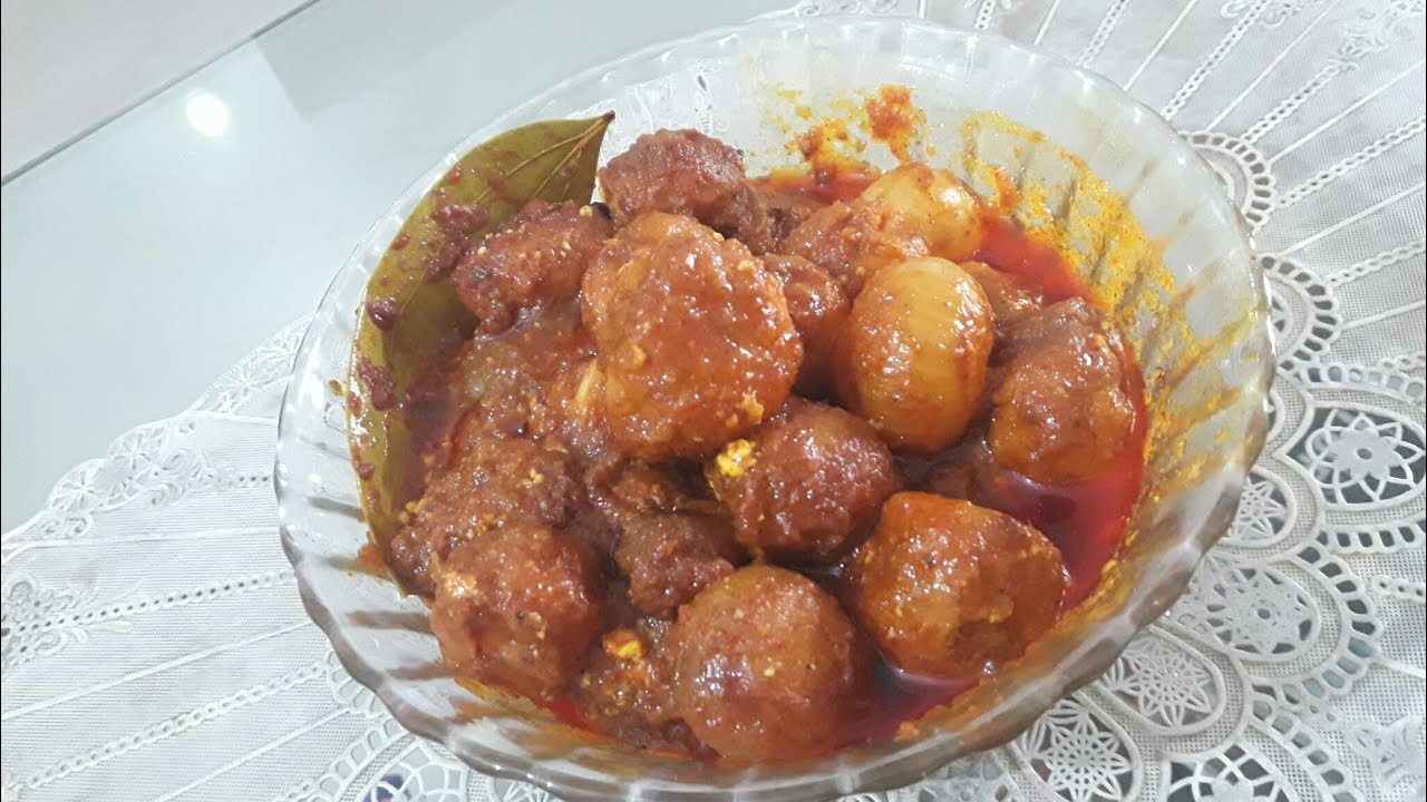 ALOOR DUM/SPICY DUM ALOO-Traditional, delicious Bengali Recipe - YouTube