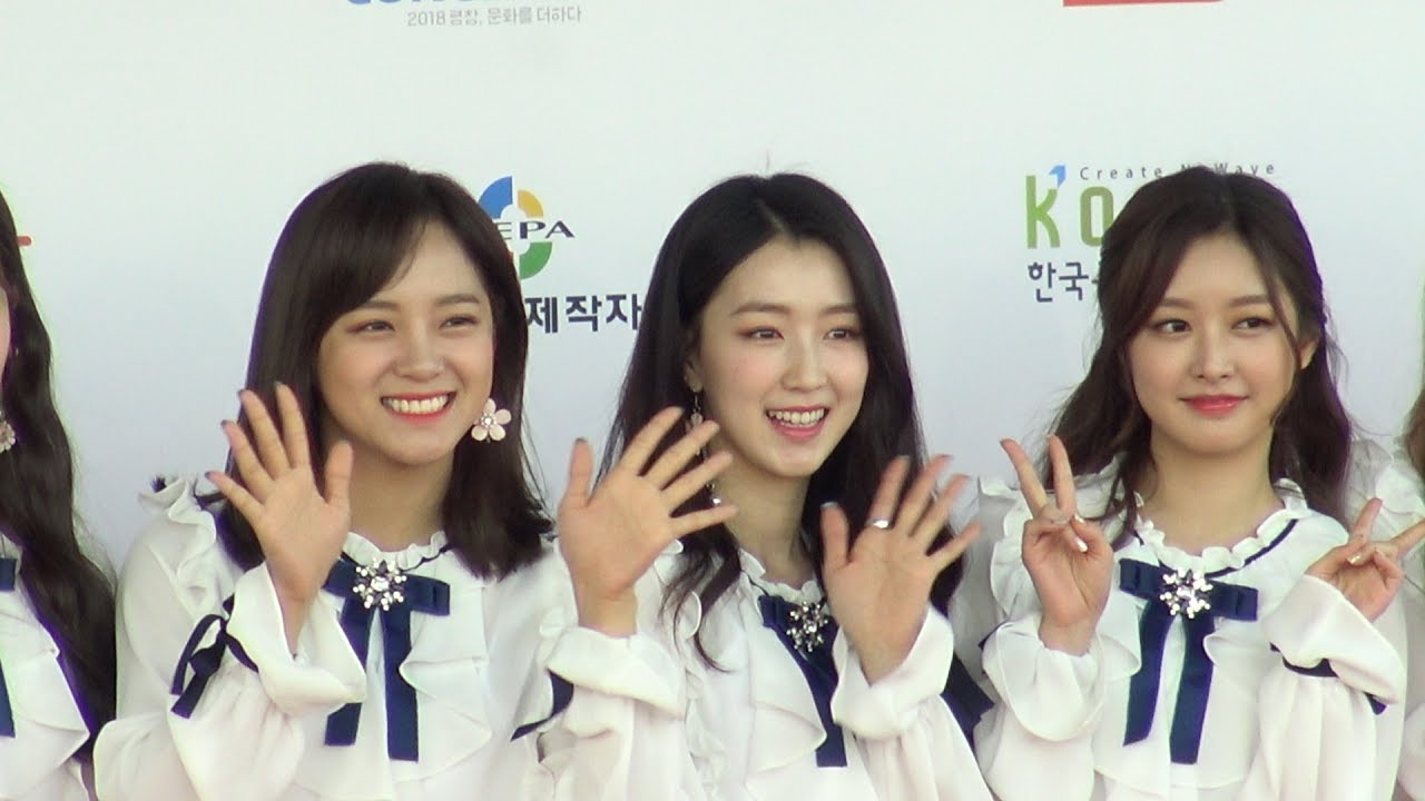 구구단(gu9udan), 데뷔후 첫 드림콘서트! 꿈을 드리러 왔어요 - YouTube
