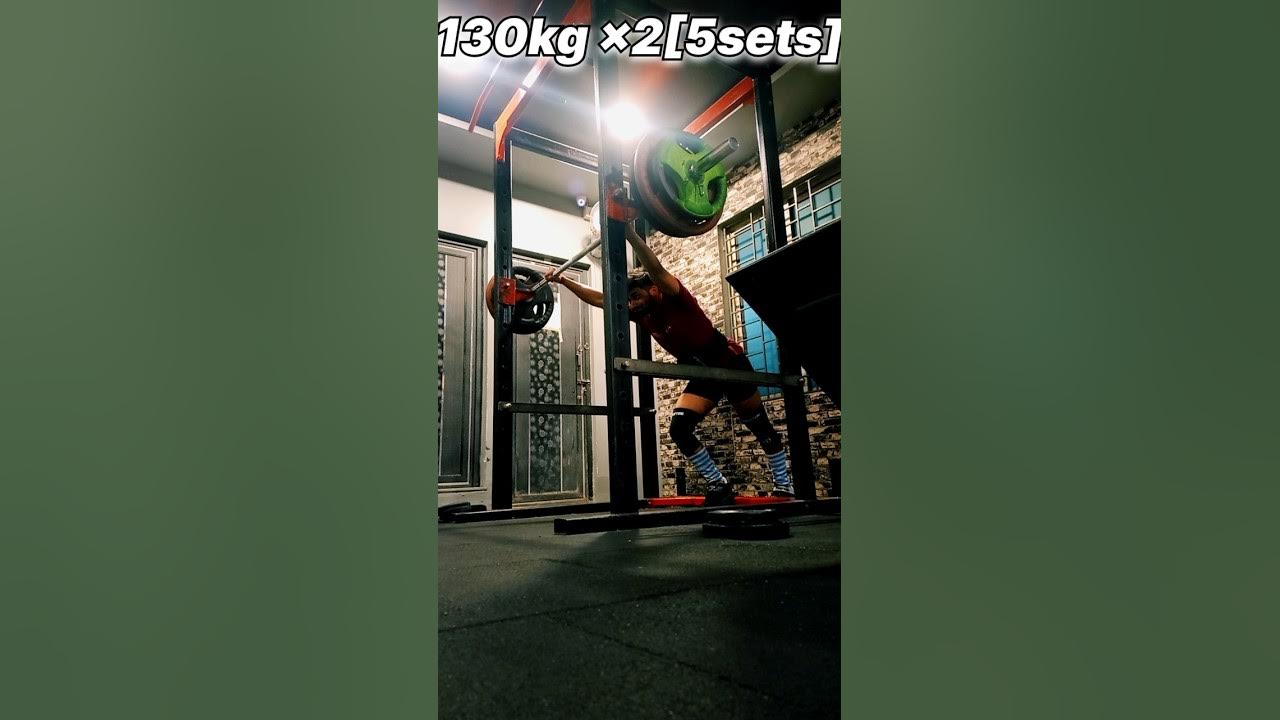 Squats 130kg ×2 at bw 63kg #minishorts #ytshorts #squat - YouTube