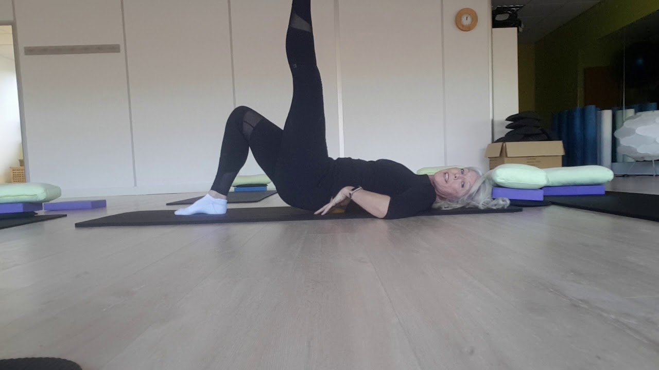 SPIKY Ball - lumbar spine - YouTube