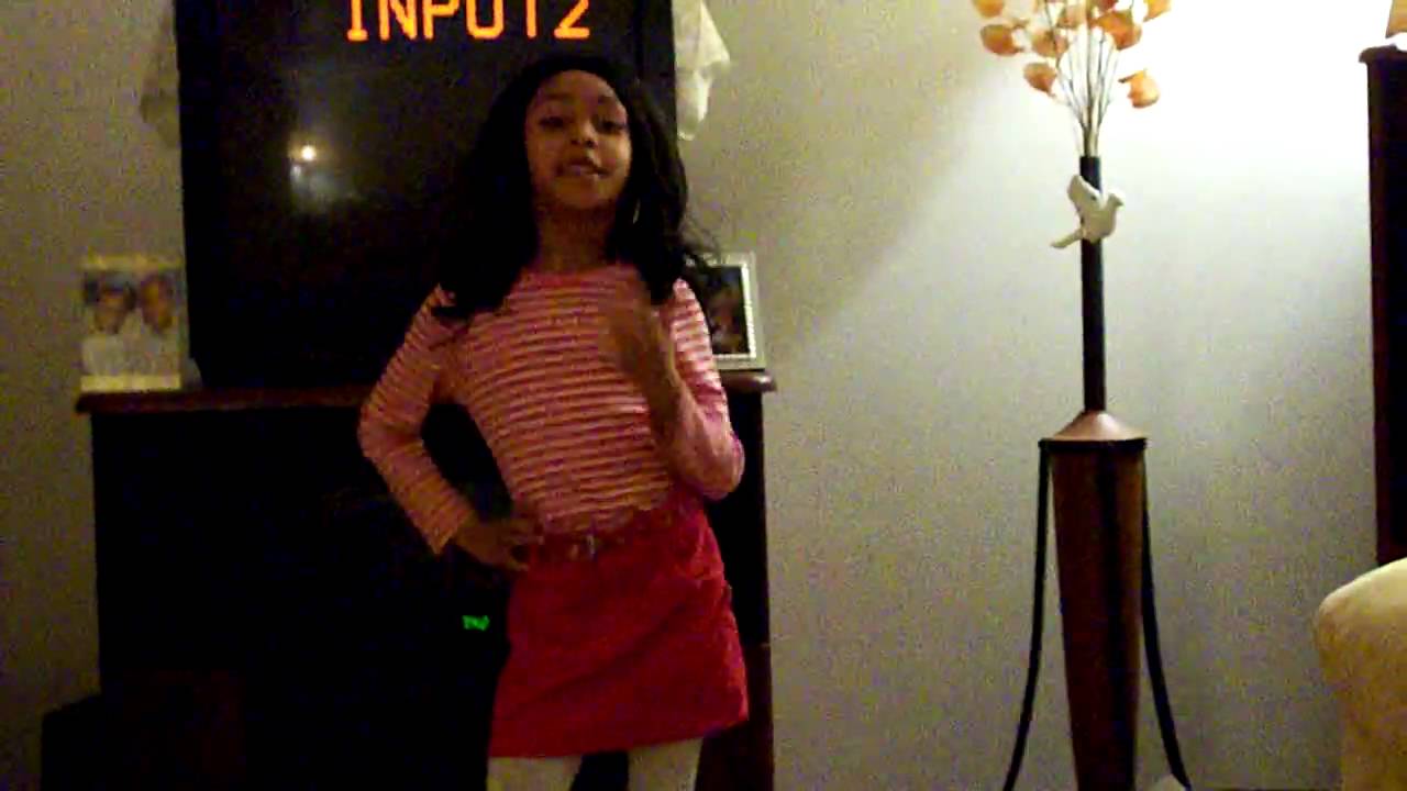 SOLANGE - SAND CASTLE DISCO JB STAR - YouTube